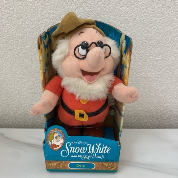 Disney | Toys | Mattel Walt Disneys Snow White And The Seven Dwarfs Doc ...